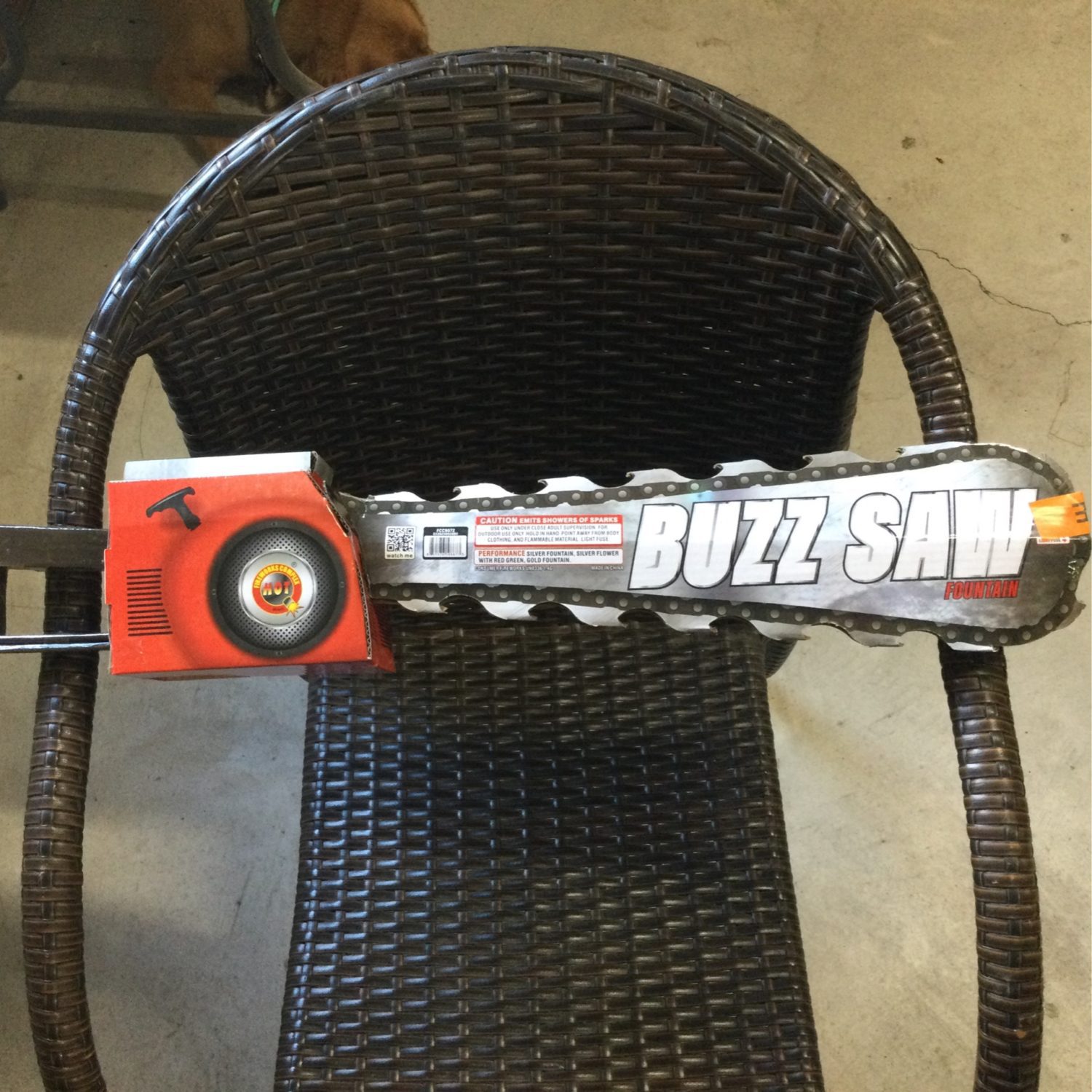 Buzz Saw Hand Held - Muret Family Fireworks Farm